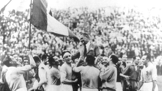 Cinq choses à savoir sur Vittorio Pozzo, seul sélectionneur à avoir ...