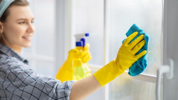 6 astuces pour bien laver ses vitres