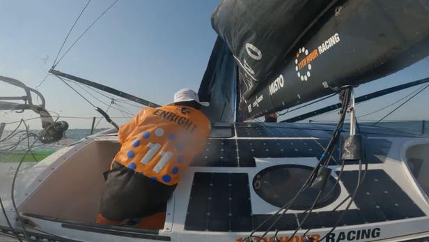 The Ocean Race : les impressionnantes images de la collision entre deux ...