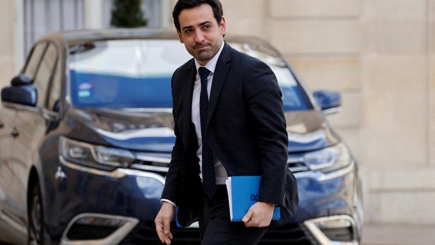 Rentrée politique : Séjourné appelle Darmanin à «agir en loyauté avec ...