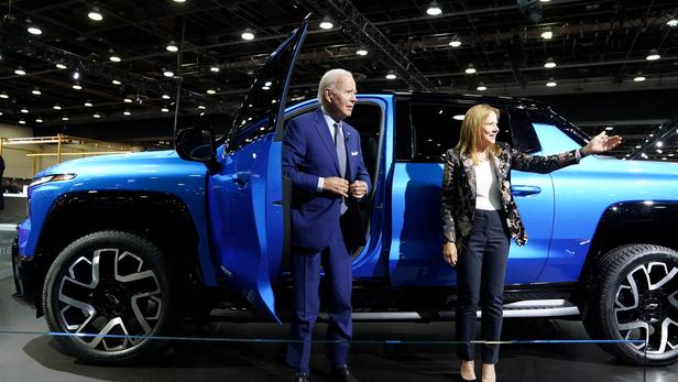General Motors aborde 2024 avec confiance après des résultats meilleurs ...