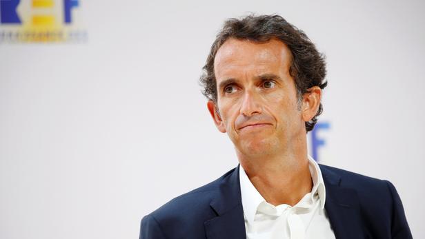 Le PDG de Carrefour Alexandre Bompard touchera 4,5 millions d'euros au titre de 2023