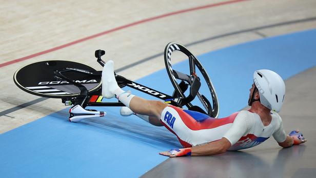 JO - Cyclisme sur piste: en vidéo, la chute de Benjamin Thomas qui ...