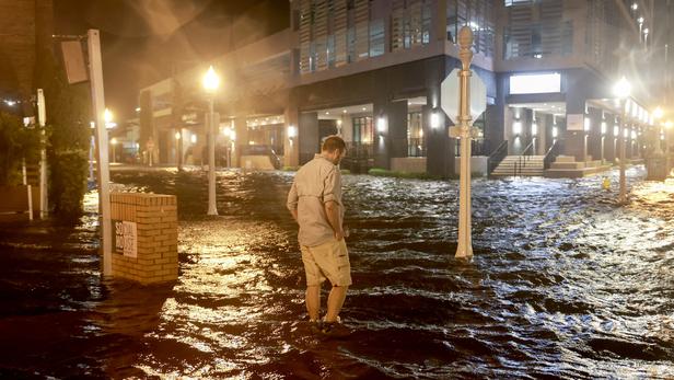 L'ouragan Milton qui a dévasté la Floride rétrogradé, au moins 10 morts et 3 millions de foyers ...