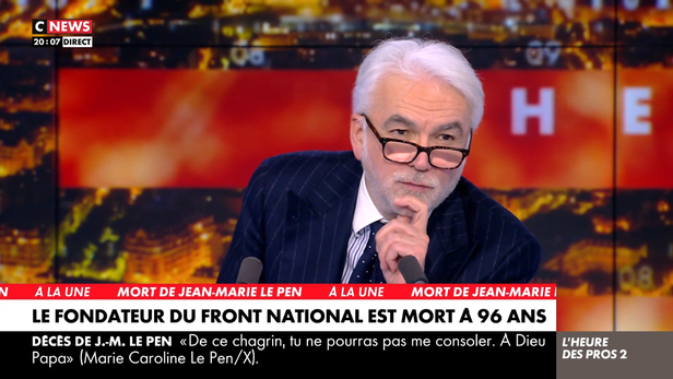 «Quoi qu’on en pense, il incarne une histoire française» : Pascal Praud ...