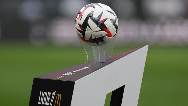 Un groupe d'études propose des solutions pour décarboner le football et ...