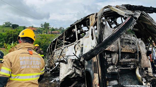 Brésil : un accident de bus tue au moins 12 étudiants