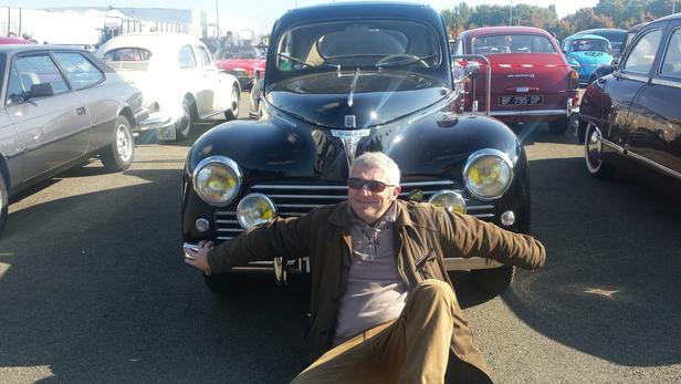 Philippe, 59 ans, roule depuis quarante ans avec la Peugeot 203 qu’on ...