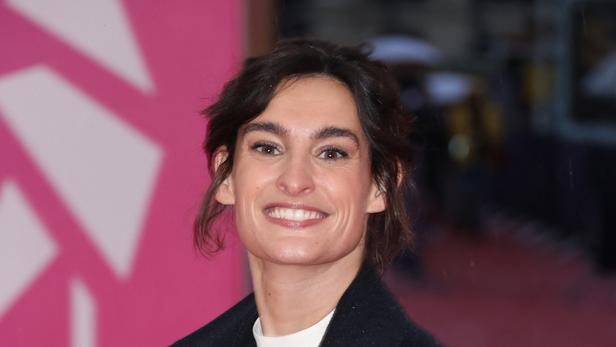 Nine d’Urso cash sur la notoriété de sa mère, Inès de la Fressange ...