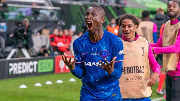 Coupe du monde des clubs : Nicolas Jackson suspendu deux matchs après ...