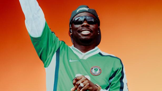 Le rappeur Tiakola décroche son premier disque de diamant