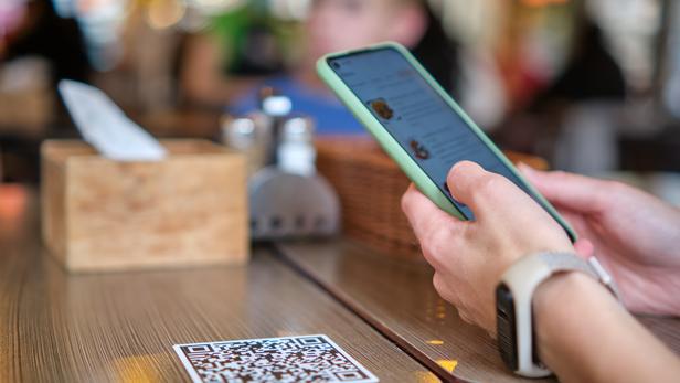 Restauration : l'application de paiement par QR Code Sunday veut ...
