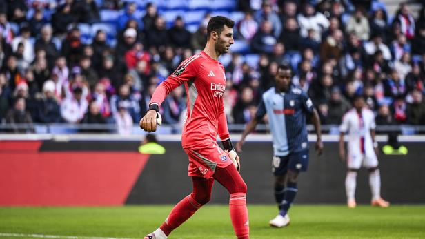 Ligue 1 : en vidéo, le pénalty arrêté par Greif pour l’OL contre Le Havre