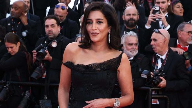 Leïla Bekhti ouvre le tapis rouge du Festival de Cannes 2026 dans un ...
