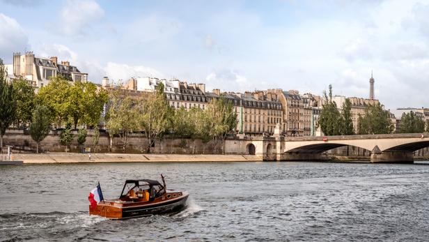 Le Sax Paris devient le premier hôtel parisien à avoir son propre ...