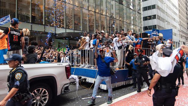 NBA : marée humaine, Alicia Keys... New York fait un triomphe aux ...