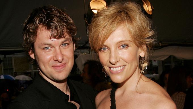 Toni Collette divorce après 20 ans de mariage et des photos ...
