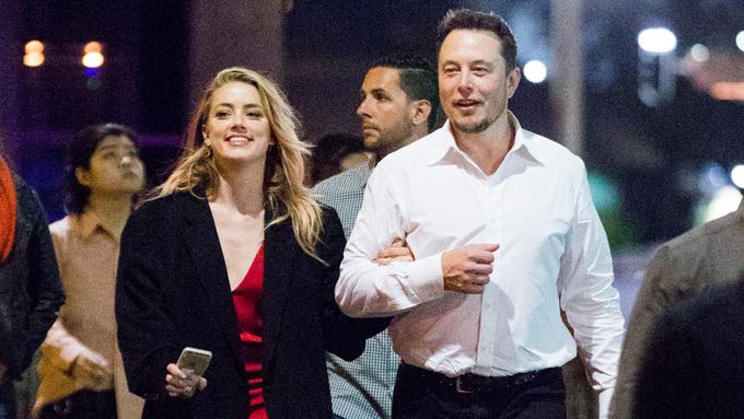 Elon Musk balance sur X une photo sexy d'Amber Heard déguisée en Mercy ...