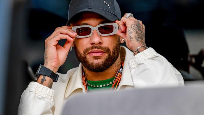Sept mois après sa rupture avec Bruna Biancardi, Neymar annonce la ...