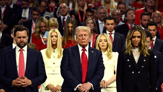 «Mar-a-Lago face» : la chirurgie esthétique a-t-elle uniformisé tous ...
