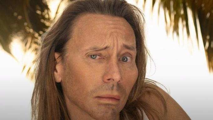 On sait enfin ce qui se cachait derrière la métamorphose de Bob Sinclar