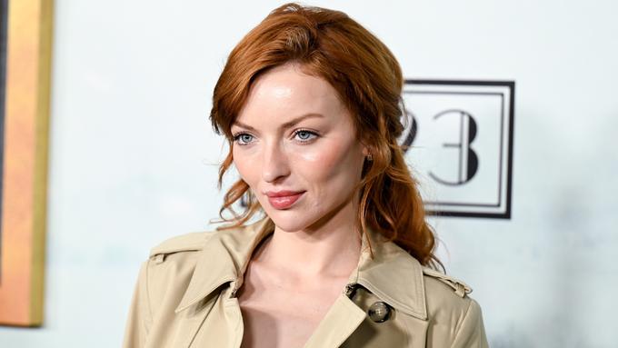 Francesca, la fille de Clint Eastwood, dévoile sa seconde grossesse ...
