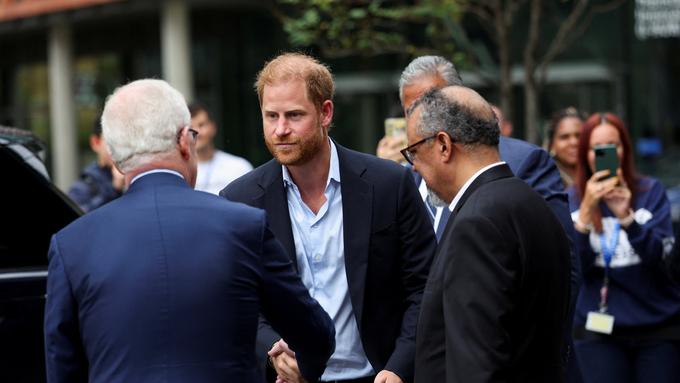Pour la première fois depuis février 2024, le prince Harry rencontre ...