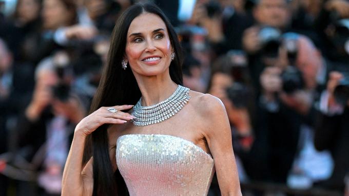 Au Festival de Cannes, Demi Moore prend position et suggère de ...