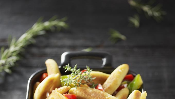 Cassolette de mini quenelles aux légumes