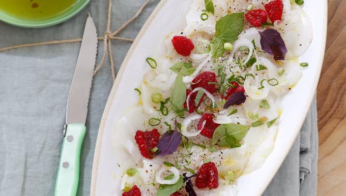 Carpaccio de cabillaud aux framboises