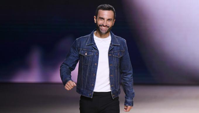 Nicolas, prénom masculin, grec de type classique. Découvrez son origine ...