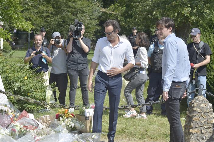 PHOTOS - Obsèques d'Alain Delon : ses fils émus, son cercueil… ces ...