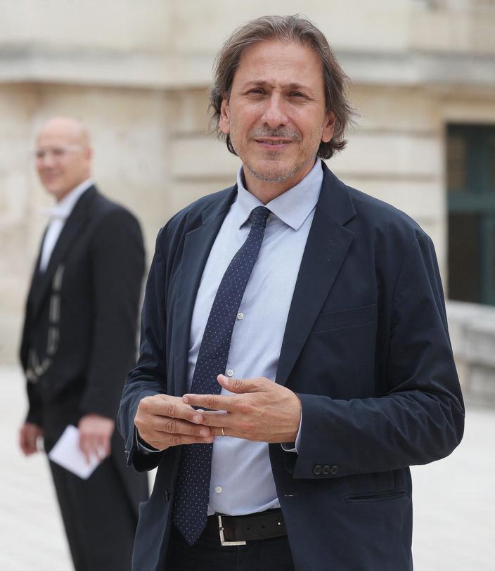 PHOTOS - Jordan Bardella, Emmanuel Macron… Ces politiques barbus