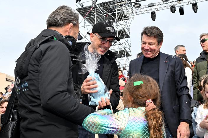 PHOTOS - Laura Tenoudji et Christian Estrosi au Carnaval de Nice 2025 ...
