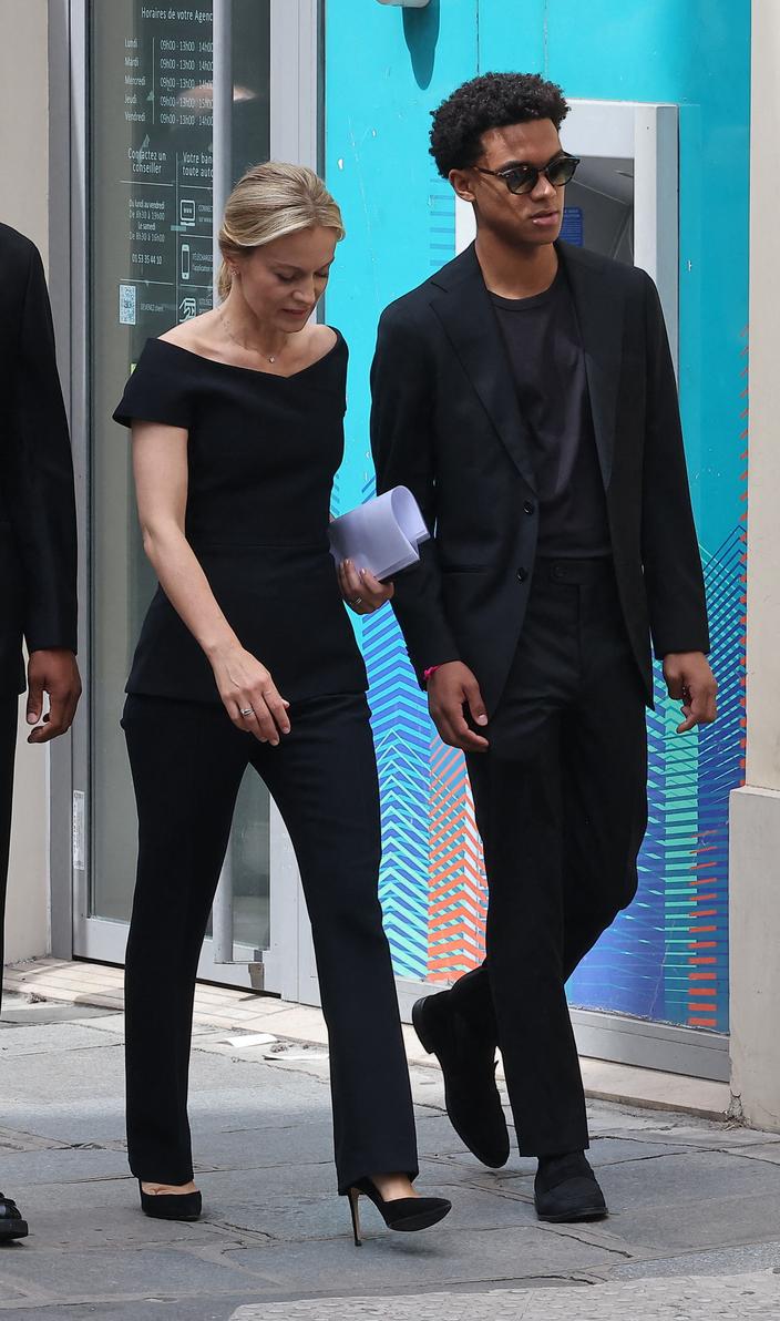 PHOTOS – Obsèques de Thierry Ardisson : Audrey Crespo-Mara et de ...