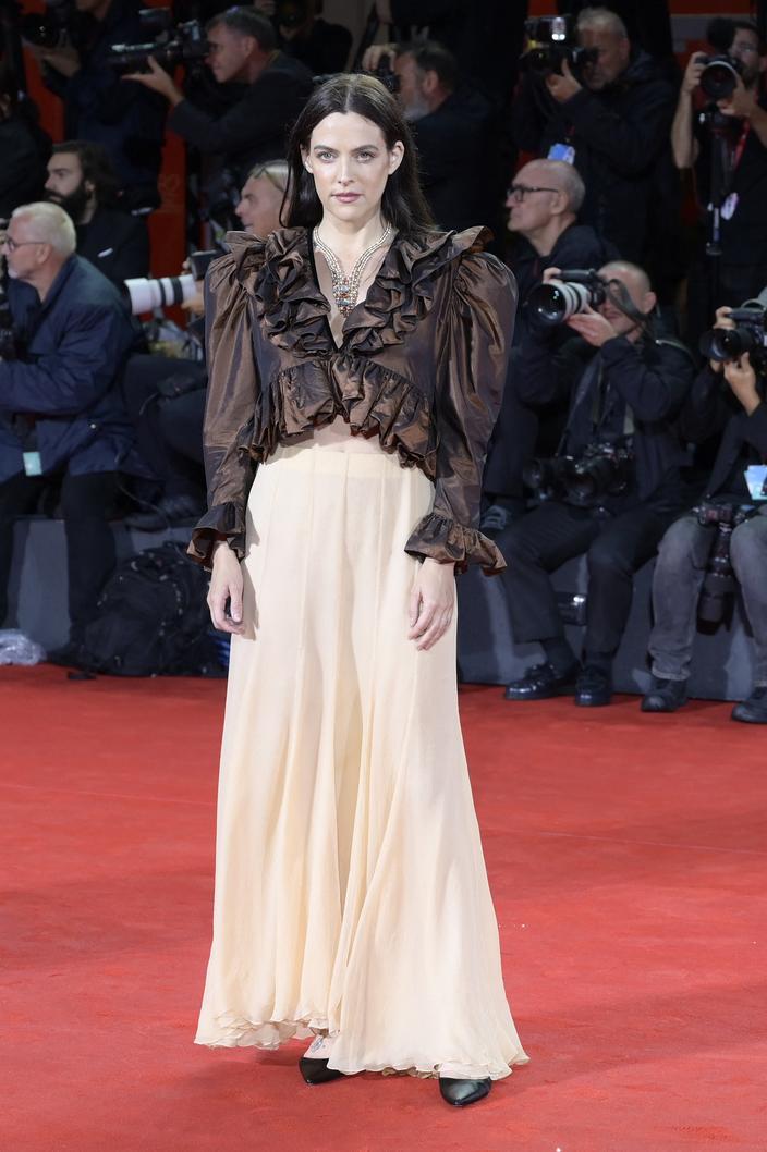 PHOTOS - Mostra de Venise 2025 : George et Amal Clooney, Emma Stone ...