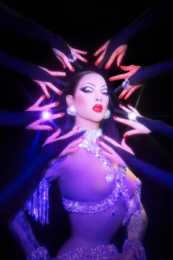 Violet Chachki, la très glamour Drag Queen, vedette américaine du Crazy ...