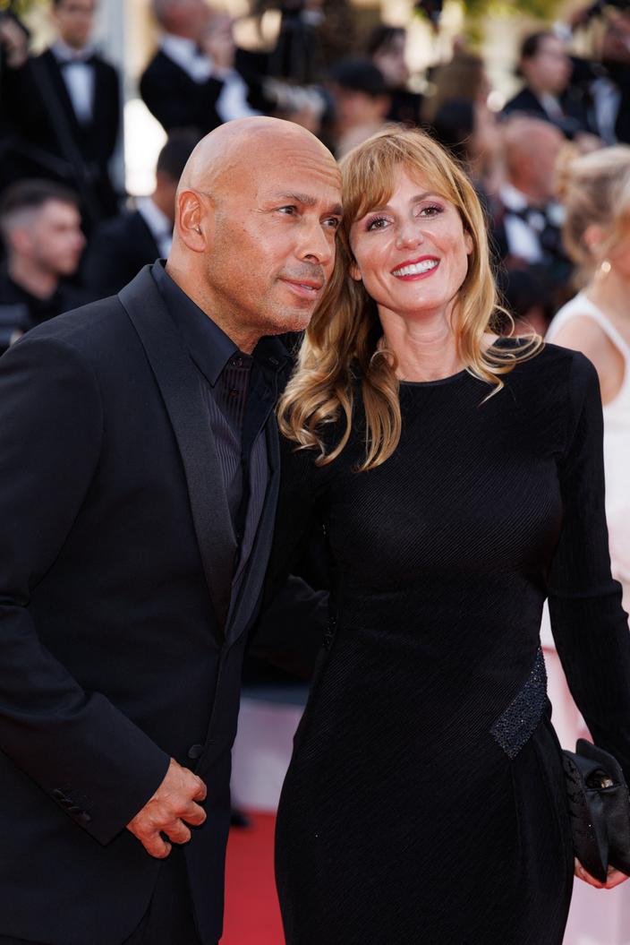 Festival de Cannes 2025 : Éric Judor et sa femme amoureux sur le tapis rouge, ils font une rare ...