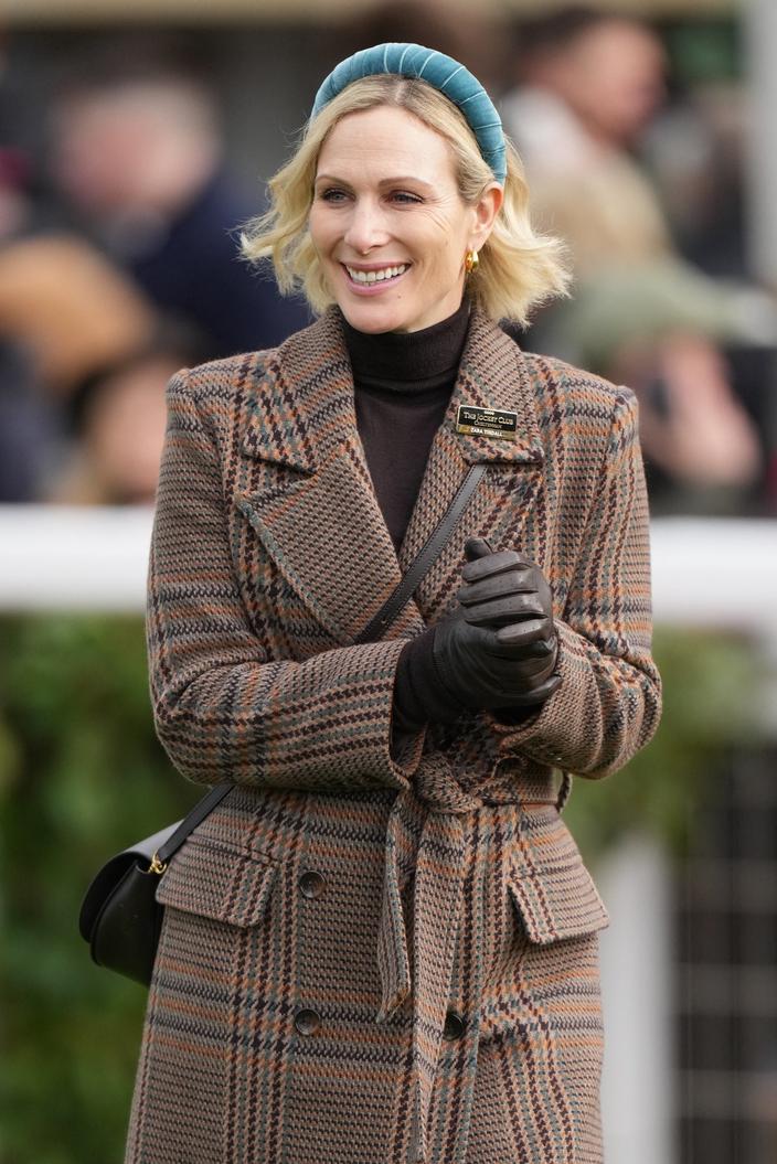 On voit double ! À 13 ans, Isla Phillips est le portrait craché de sa tante Zara Tindall