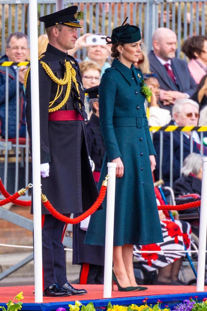 PHOTOS – Kate Middleton : (re)découvrez ses plus beaux looks verts pour ...