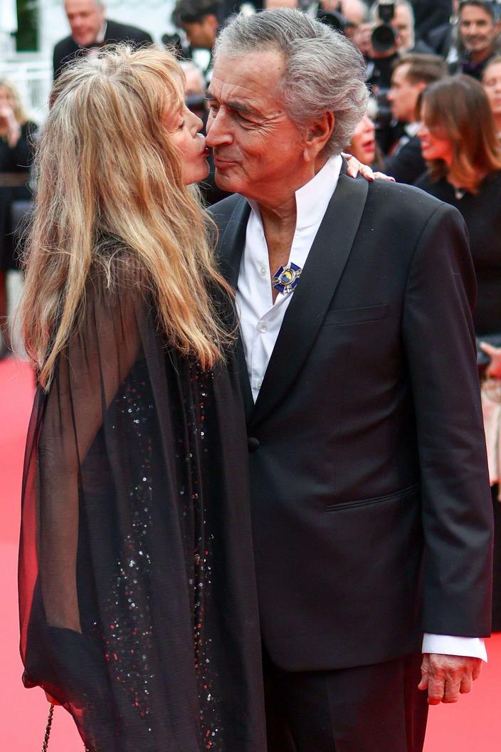 Festival de Cannes 2025 : Arielle Dombasle et Bernard-Henri Lévy ...