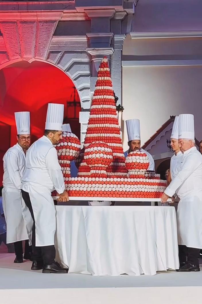 Monaco en fête : découvrez l’immense gâteau du Prince Albert pour ses ...