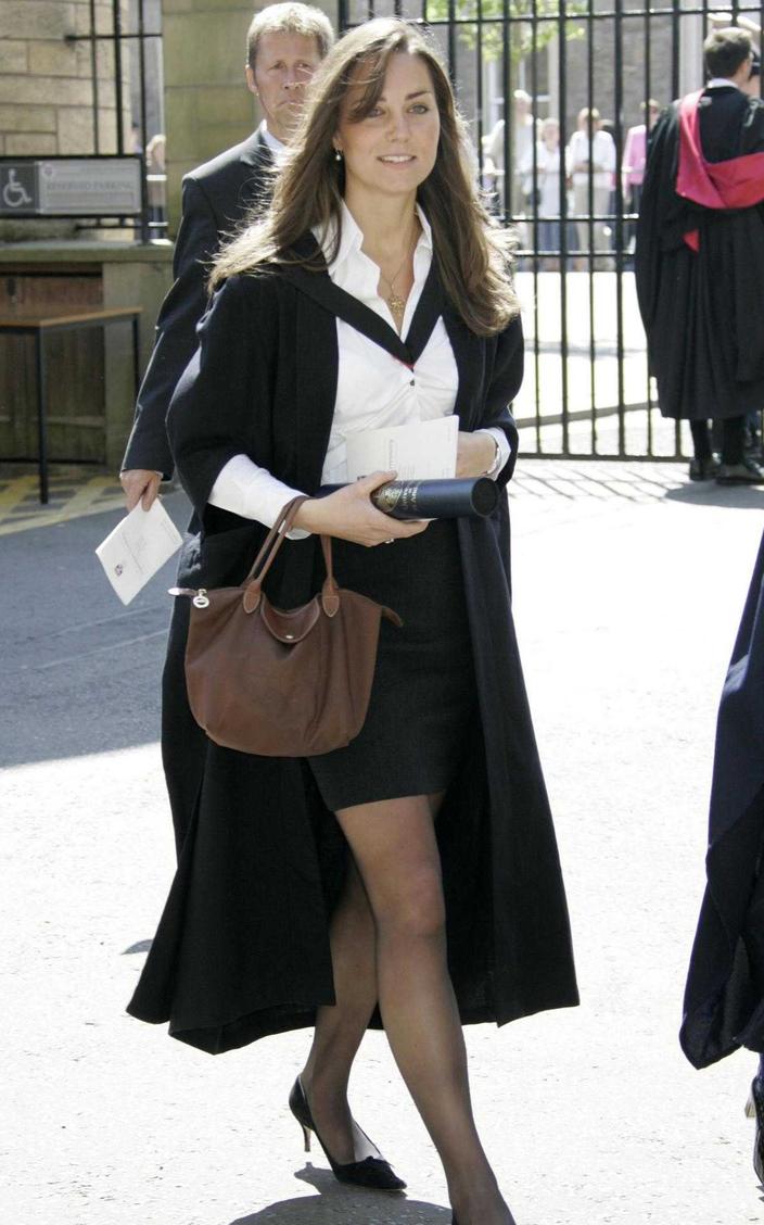 Porté par Kate Middleton dans les années 2000, ce sac culte à 130 ...