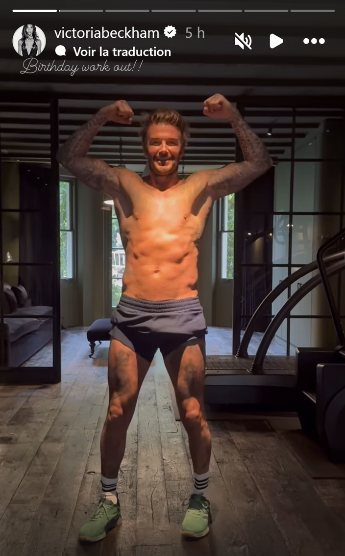 49 ans et toujours plus musclé, David Beckham dévoile sa séance de ...