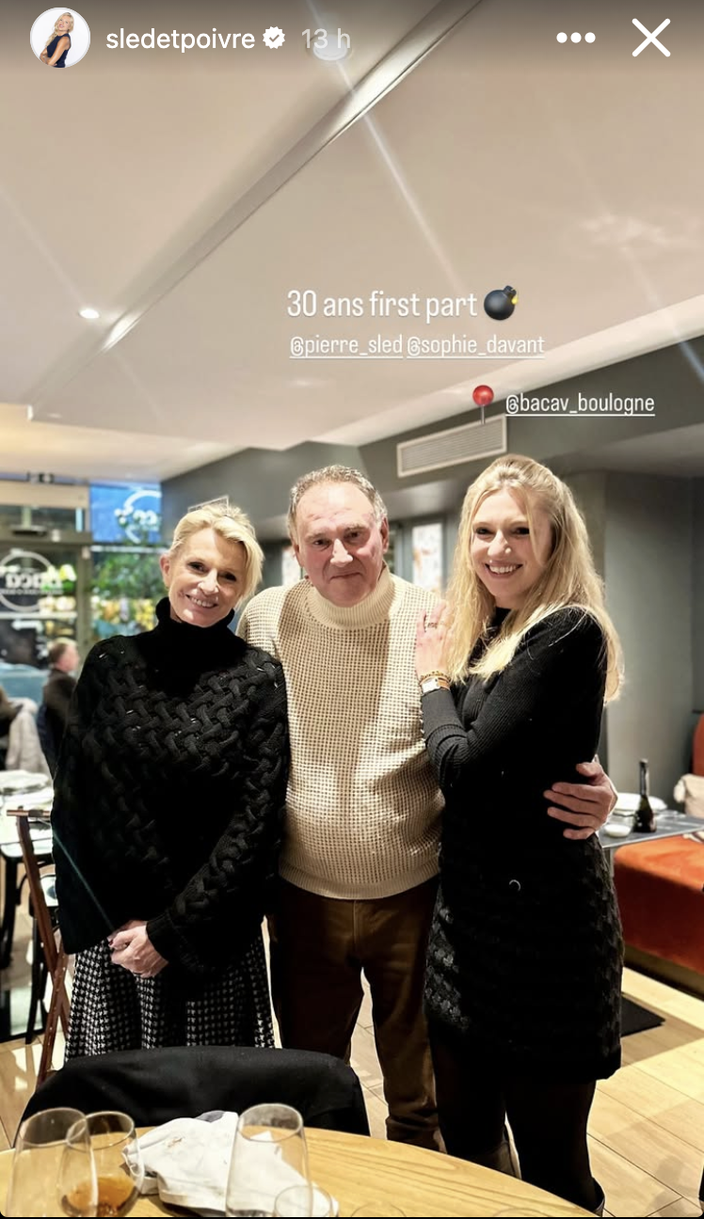 Valentine Sled fête ses 30 ans : la fille de Sophie Davant ironise sur ...