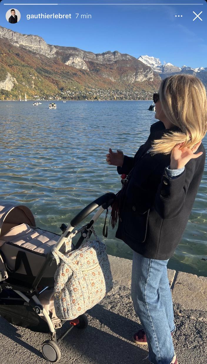 Gauthier Le Bret (CNews) en vacances avec sa femme Éloïse et son fils ...