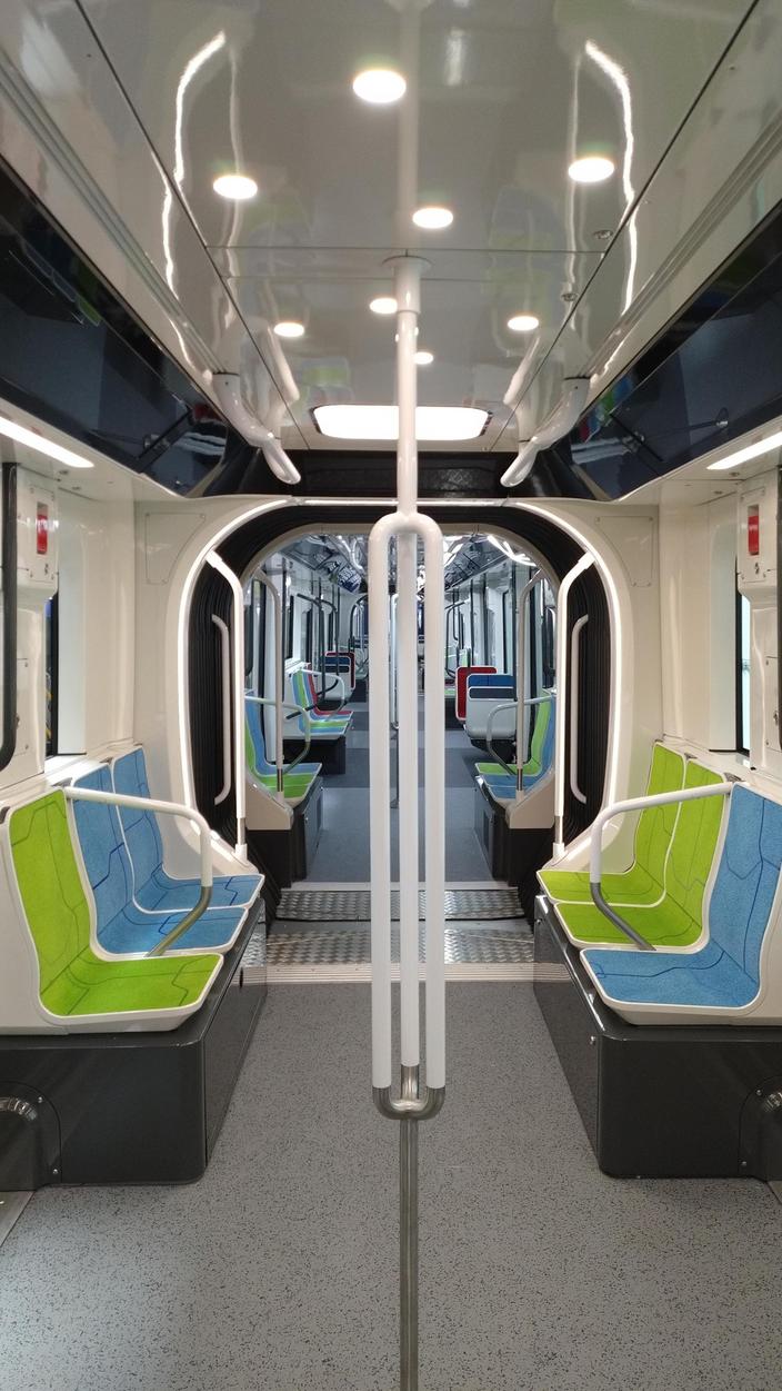 Design modernisé, aménagement repensé… La toute nouvelle rame du métro parisien MF19 ...