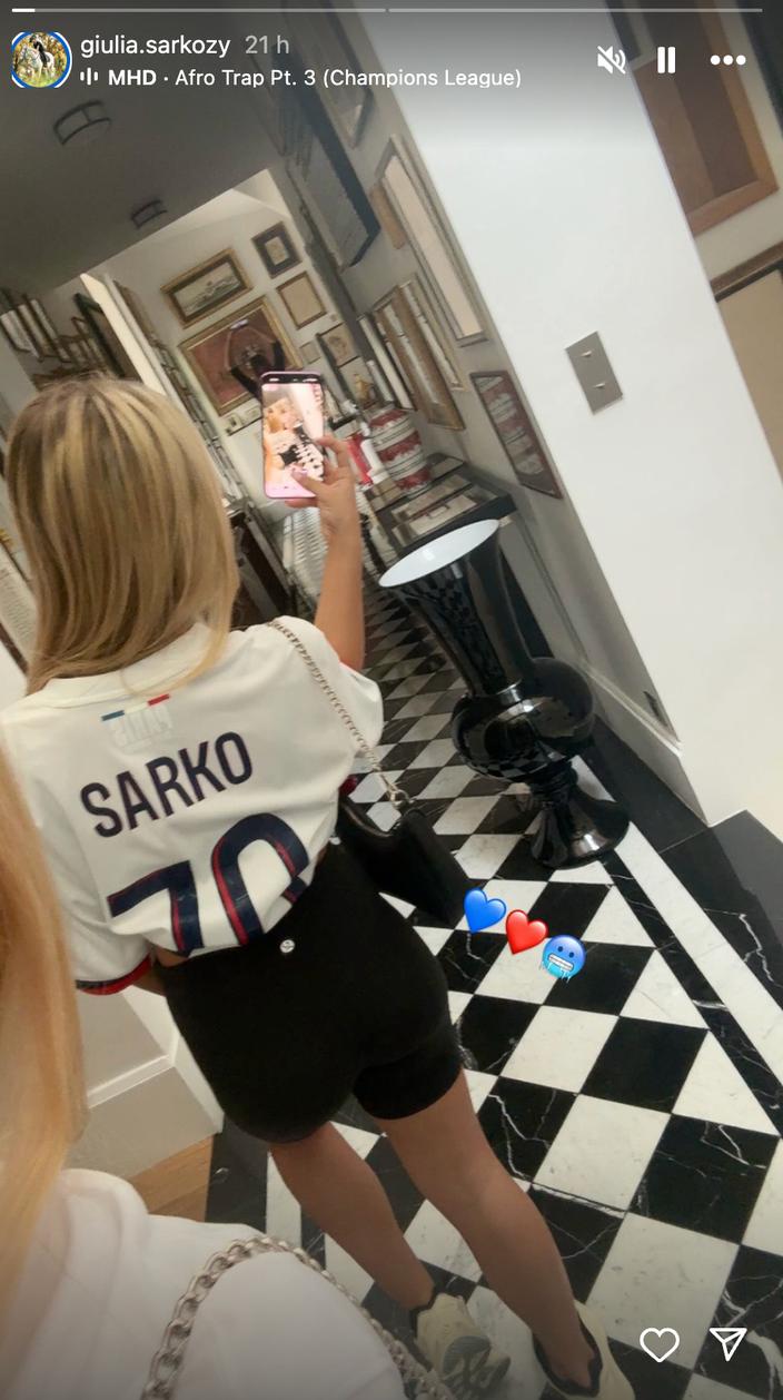 Tel père, telle fille ! Giulia Sarkozy fan du PSG, elle a célébré leur ...