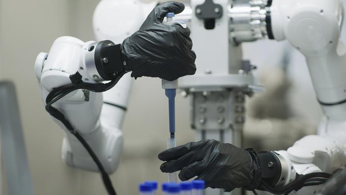 La start-up Genesis AI dévoile son premier modèle pour robots