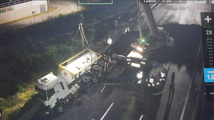 L'autoroute A7 de nouveau ouverte après l'accident d'un poids lourd transportant des matières ...